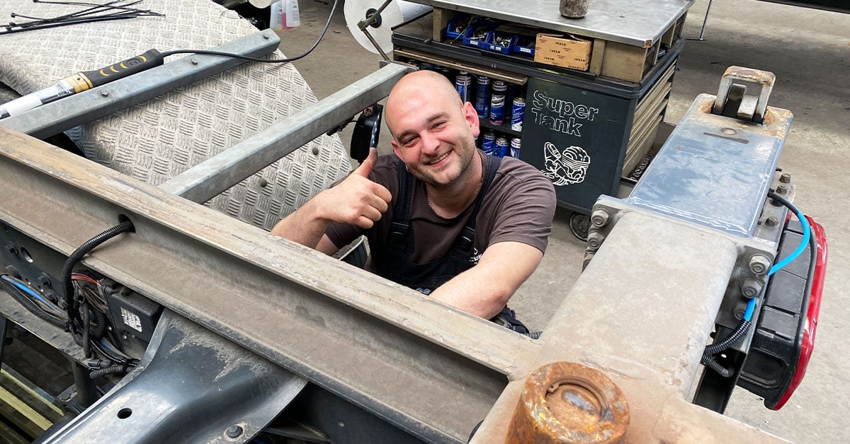 Werken bij IVECO #10 – Eerste Bedrijfswagenmonteur bij een IVECO-dealer Werken bij IVECO #10 – Eerste Bedrijfswagenmonteur bij een IVECO-dealer